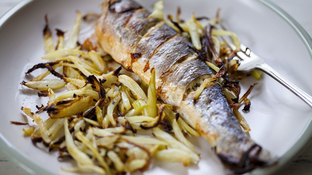 Recept: Brancin s prženim komoračem | Dobar tek