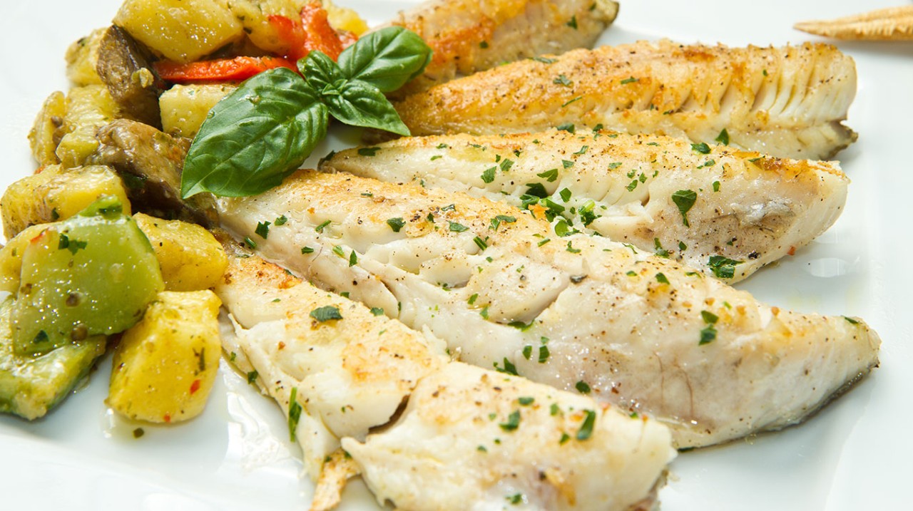 Recept: Oslić s povrćem | Dobar tek