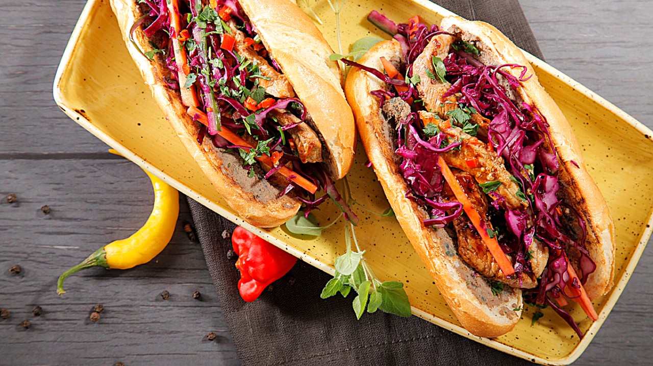 Recept: Pečena svinjetina u pecivu | Dobar tek