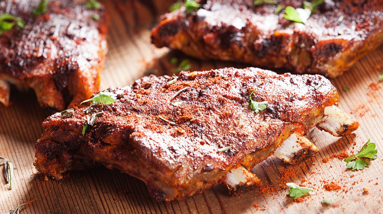 Recept: Sočna rebra s grila | Dobar tek