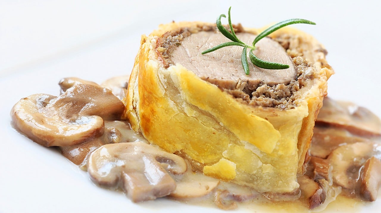 Recept: Svinjski file u lisnatom tijestu | Dobar tek