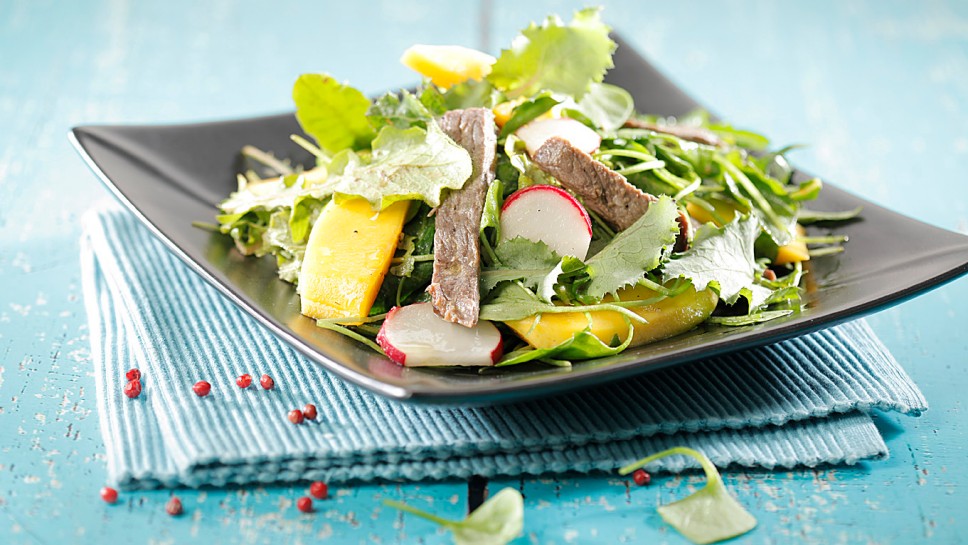 Recept: Salata od junetine, manga, rotvica, rukole i potočarke | Dobar tek