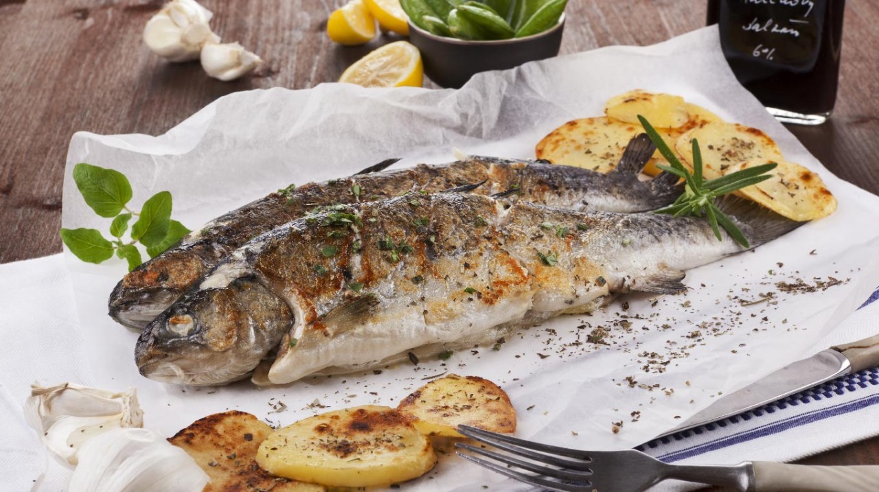 Recept: Grillane pastrve s krumpirom | Dobar tek