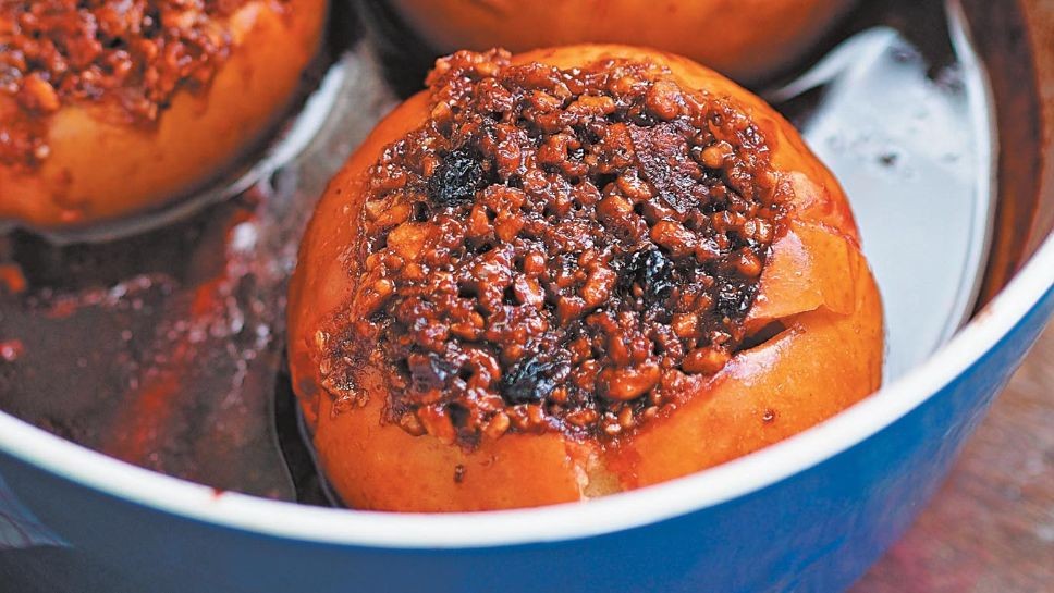 Recept: Jabuke u crnom vinu | Dobar tek