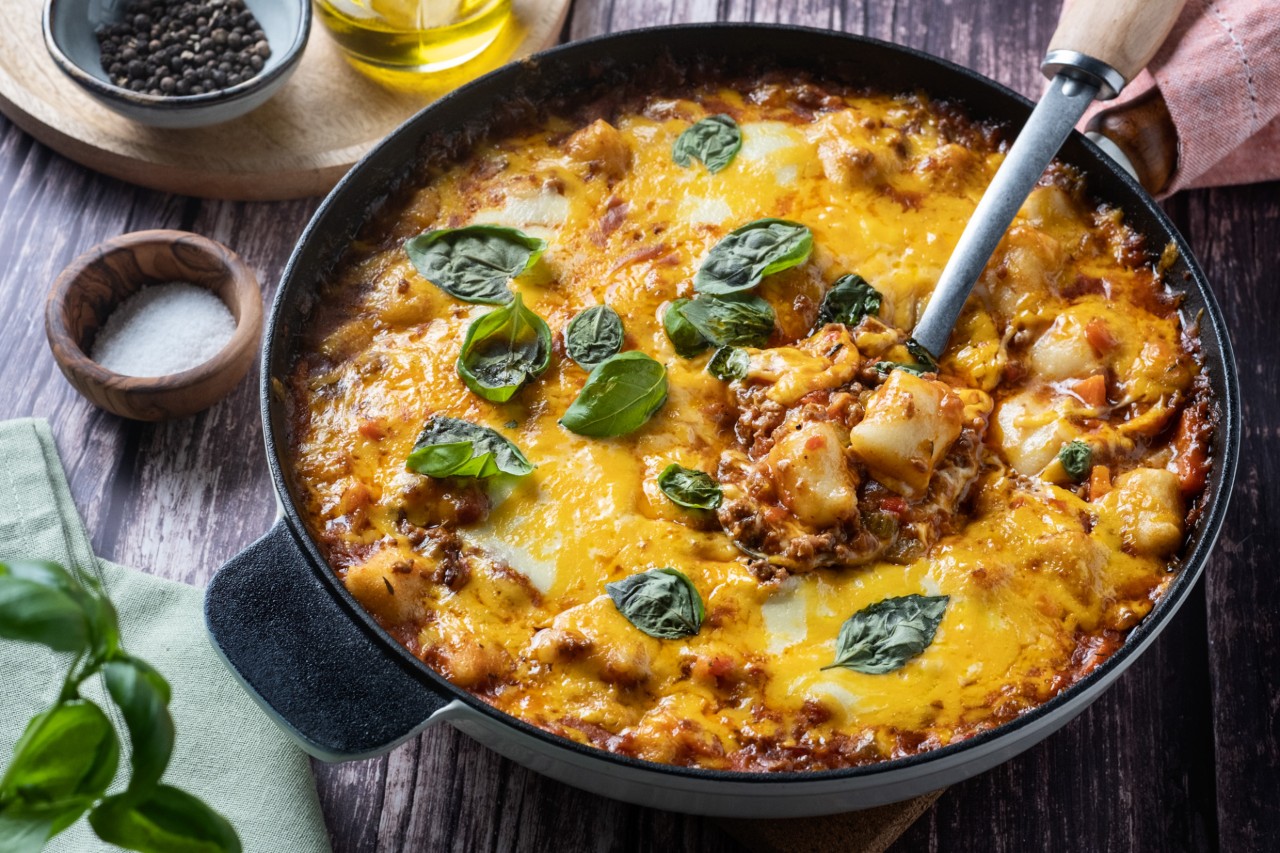 Recept: Zapečeni njoki s mljevenim mesom i sirom | Dobar tek