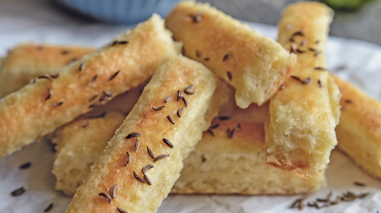 Recept: Slani prutići s kimom | Dobar tek