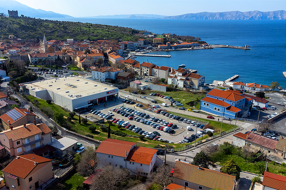 SPAR SUPERMARKET Senj - 53270 - D.Tomljanovića Gavrana