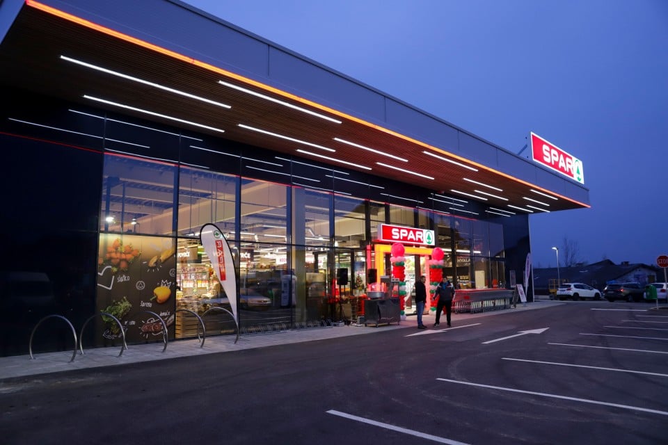 SPAR SUPERMARKET HRVATSKA - 10361 - Dugoselska cesta 20