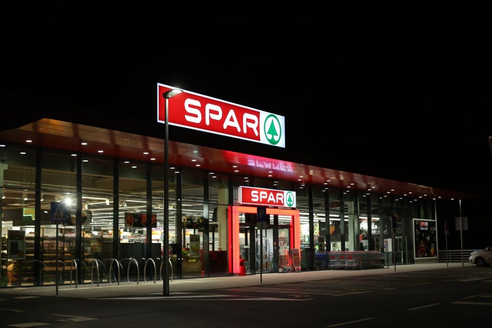 SPAR SUPERMARKET Umag - 52470 - Bujska ul.-Via Buie br.